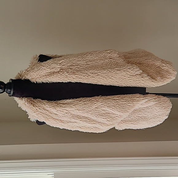 Altar'd State | Jackets & Coats | Altard State Vest Faux Fur Blush ...